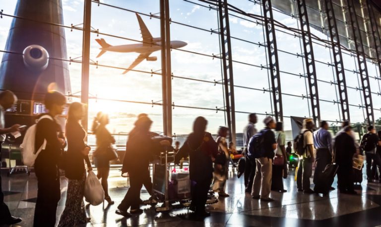Embarques y check-in más rápidos: El 59% de los aeropuertos usará ...